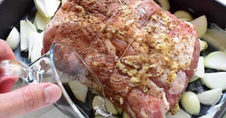 Pečená vepřová plec vcelku - dokonale upečené maso - Cooky.cz