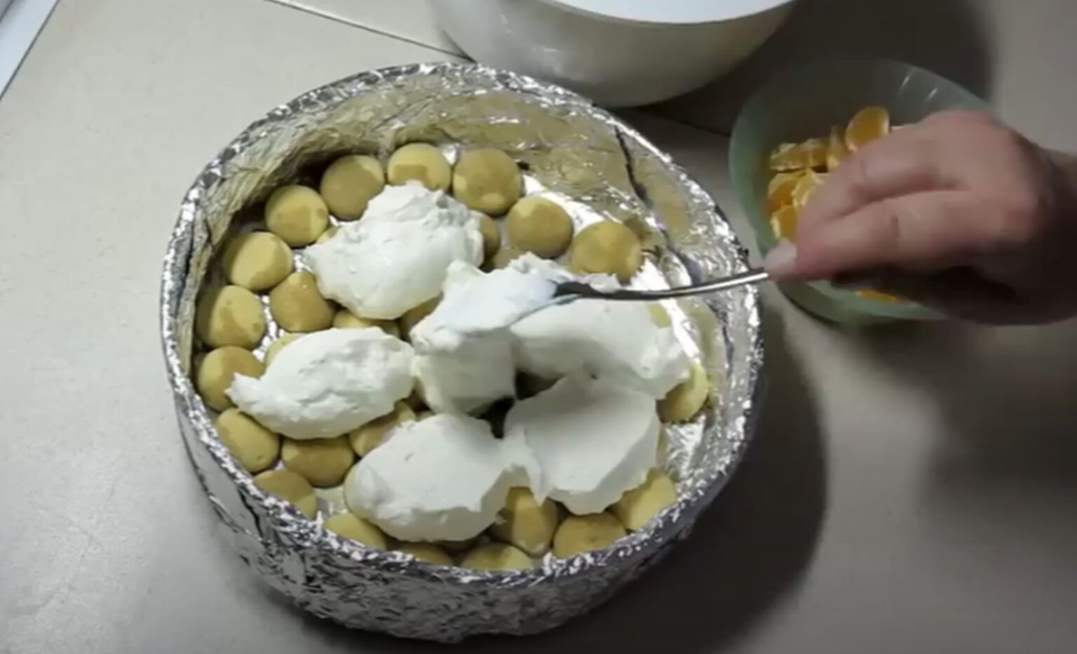 Nepečený Tvarohový Dort Malakov s Ovocem: Radost bez Pečení! - Cooky.cz