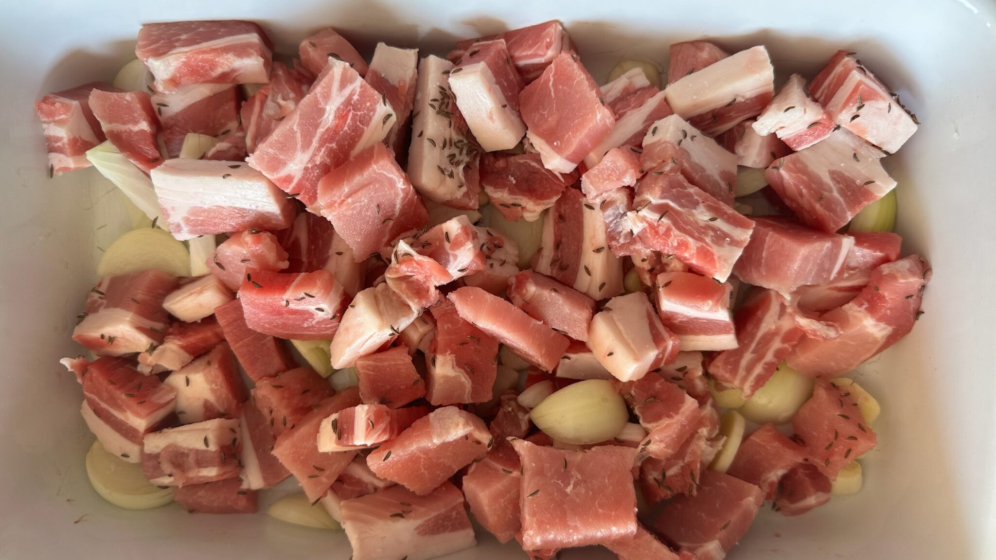 Moravský vrabec se špenátem a chlupatým knedlíkem: Tradiční delikatesa ...