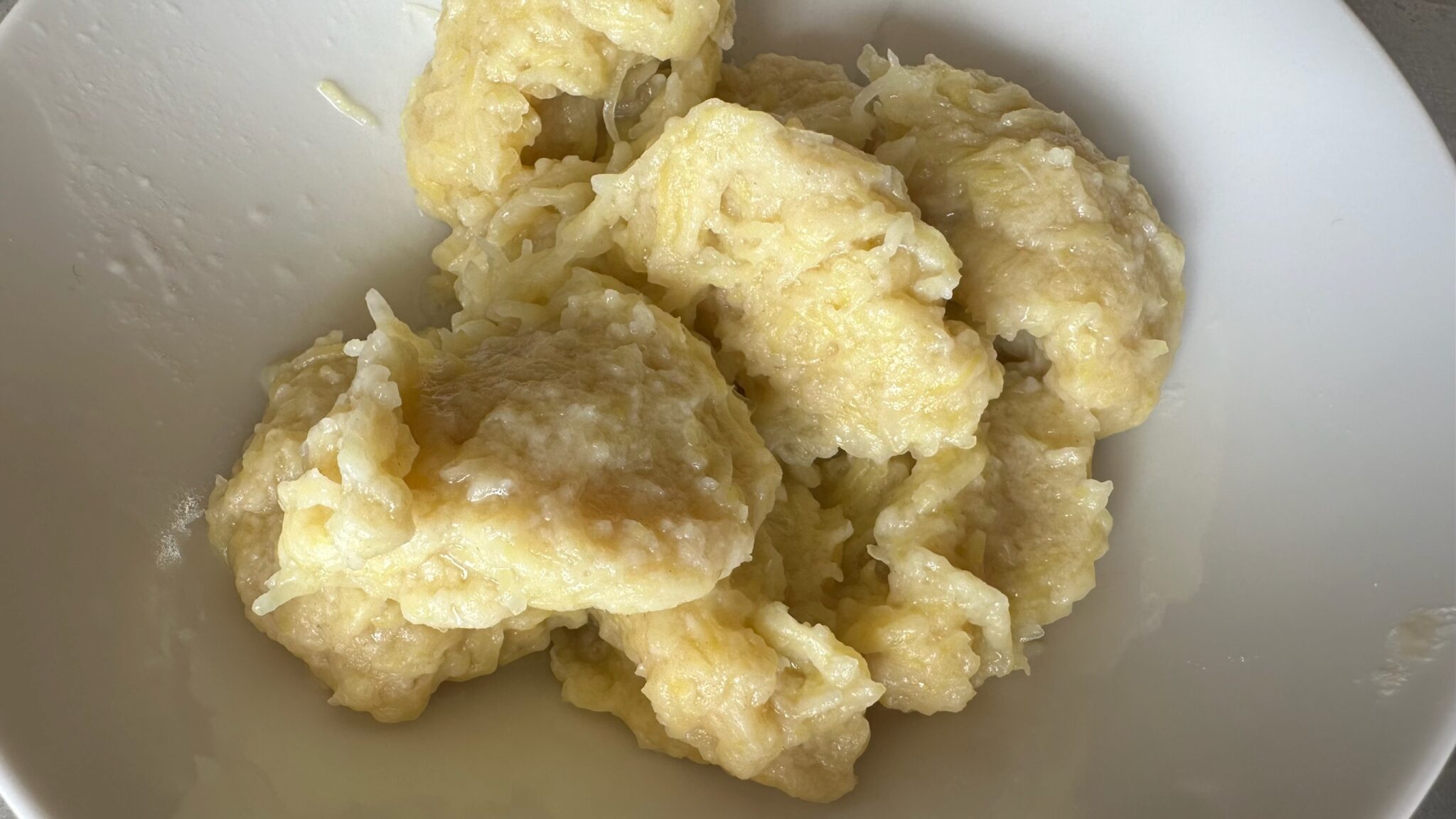 Moravský Vrabec Se špenátem A Chlupatým Knedlíkem Tradiční Delikatesa Cookycz
