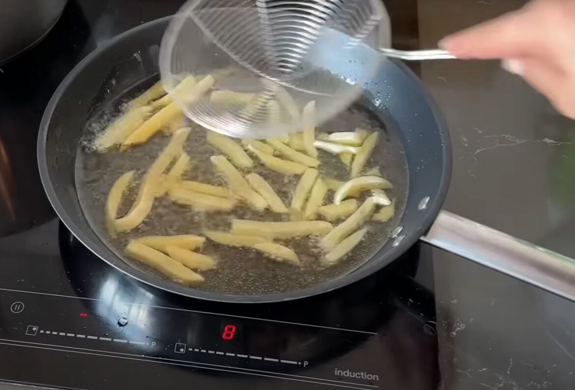 Fish and Chips: Neutuchající britská klasika známá po celém světě. Ryba ...