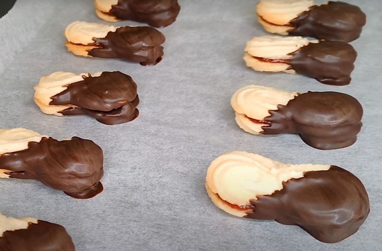 Máčené Linecké rohlíčky - Cooky.cz