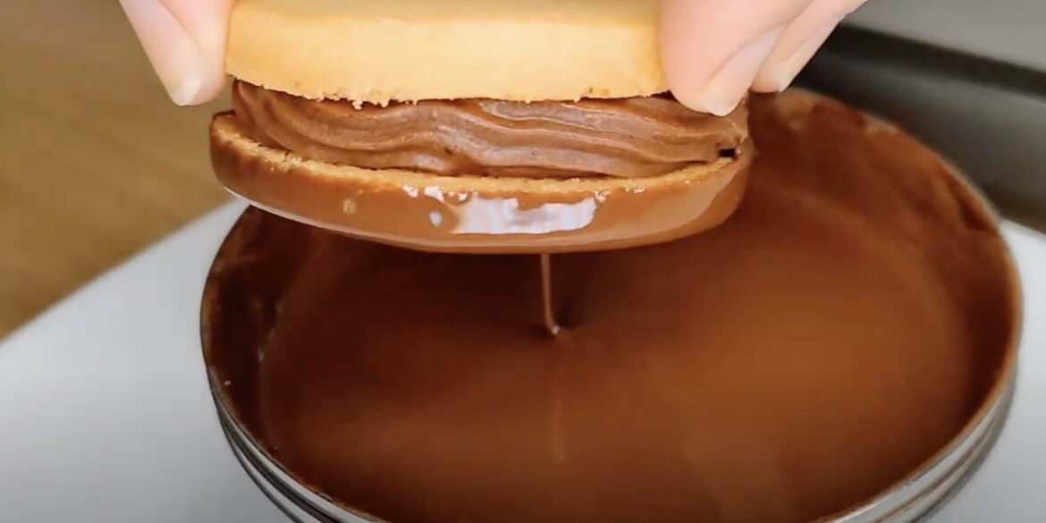 Likérové linecké s kávou a marcipánem - Cooky.cz