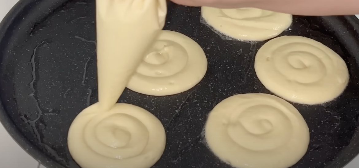 Skvělá rychlá snídaně: Jogurtové lívanečky bez kynutí - Cooky.cz