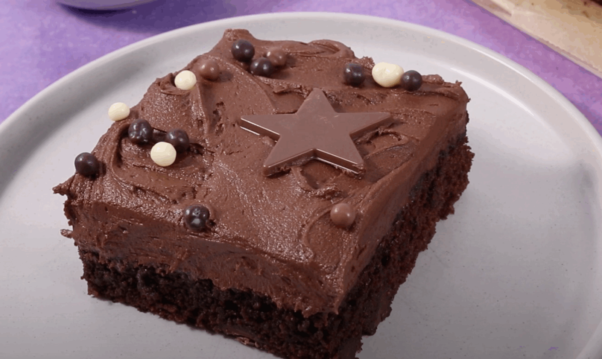 Klasická univerzální buchta na plech: Srdce každé české domácnosti ...