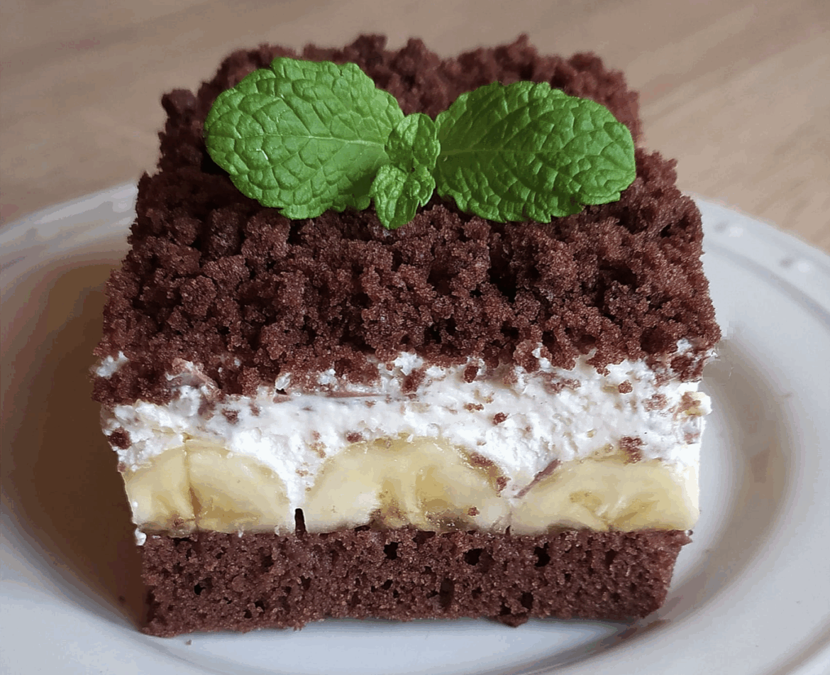 Krtkův dort na plech se stracciatellovým krémem - Cooky.cz